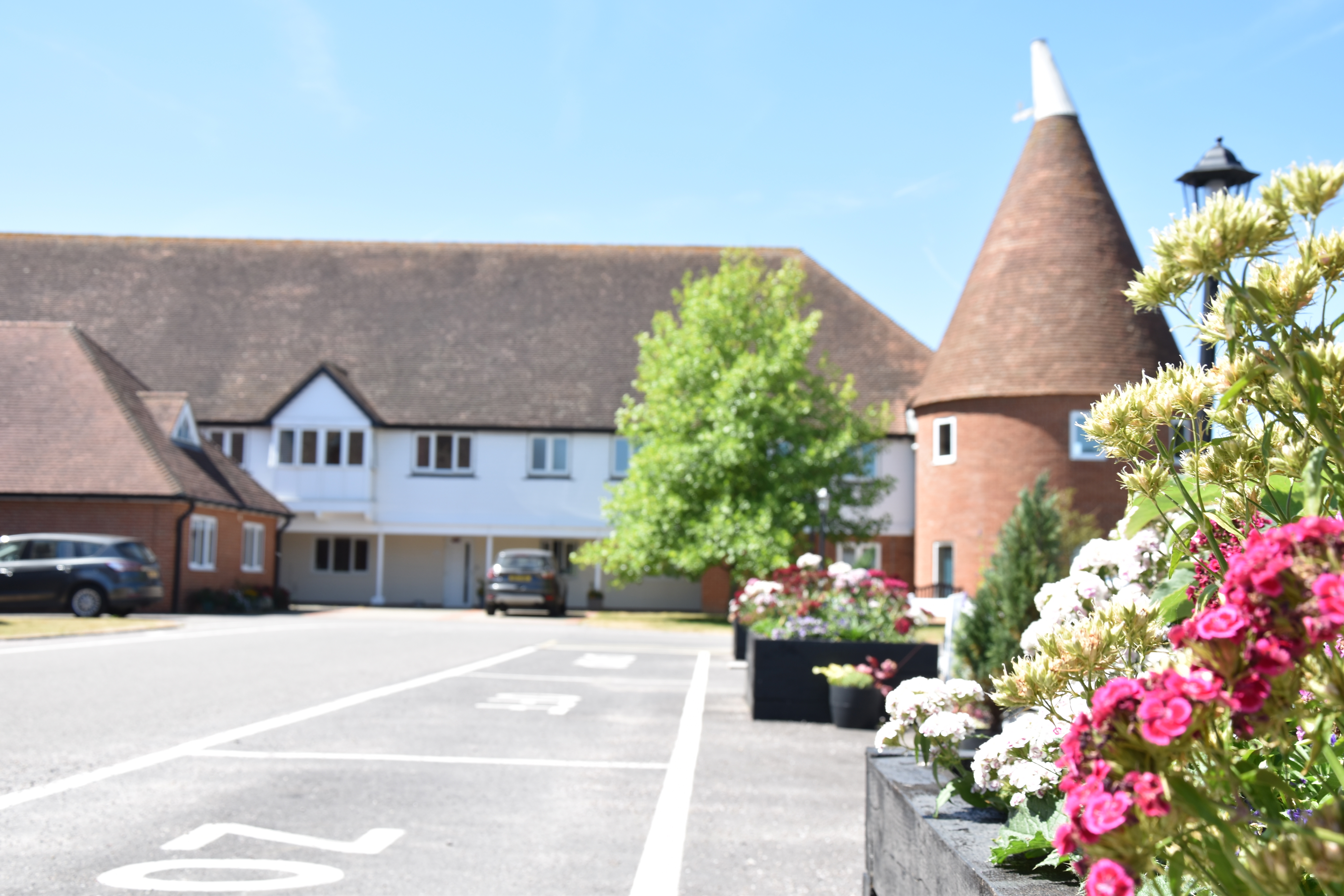 Contact us | Demelza Hospice Care for Children